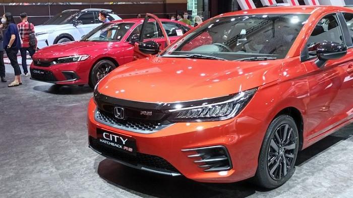 Cek Harga Mobil Toyota Yaris Dan Honda City Hatchback Per Agustus 2022